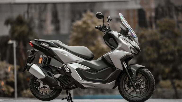 Honda ADV 2025: detalhes da scooter renovada (motor, ficha técnica e ...