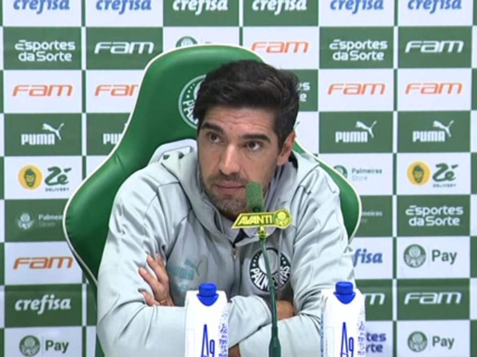 Abel Ferreira já planeja substituto de Lucas Evangelista no Palmeiras ...