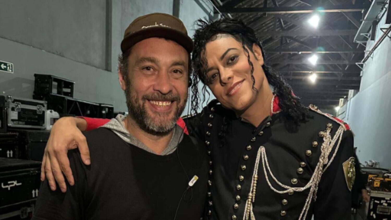 "Espetáculo mágico": Juninho Bill prestigia show de Rodrigo Teaser – Record